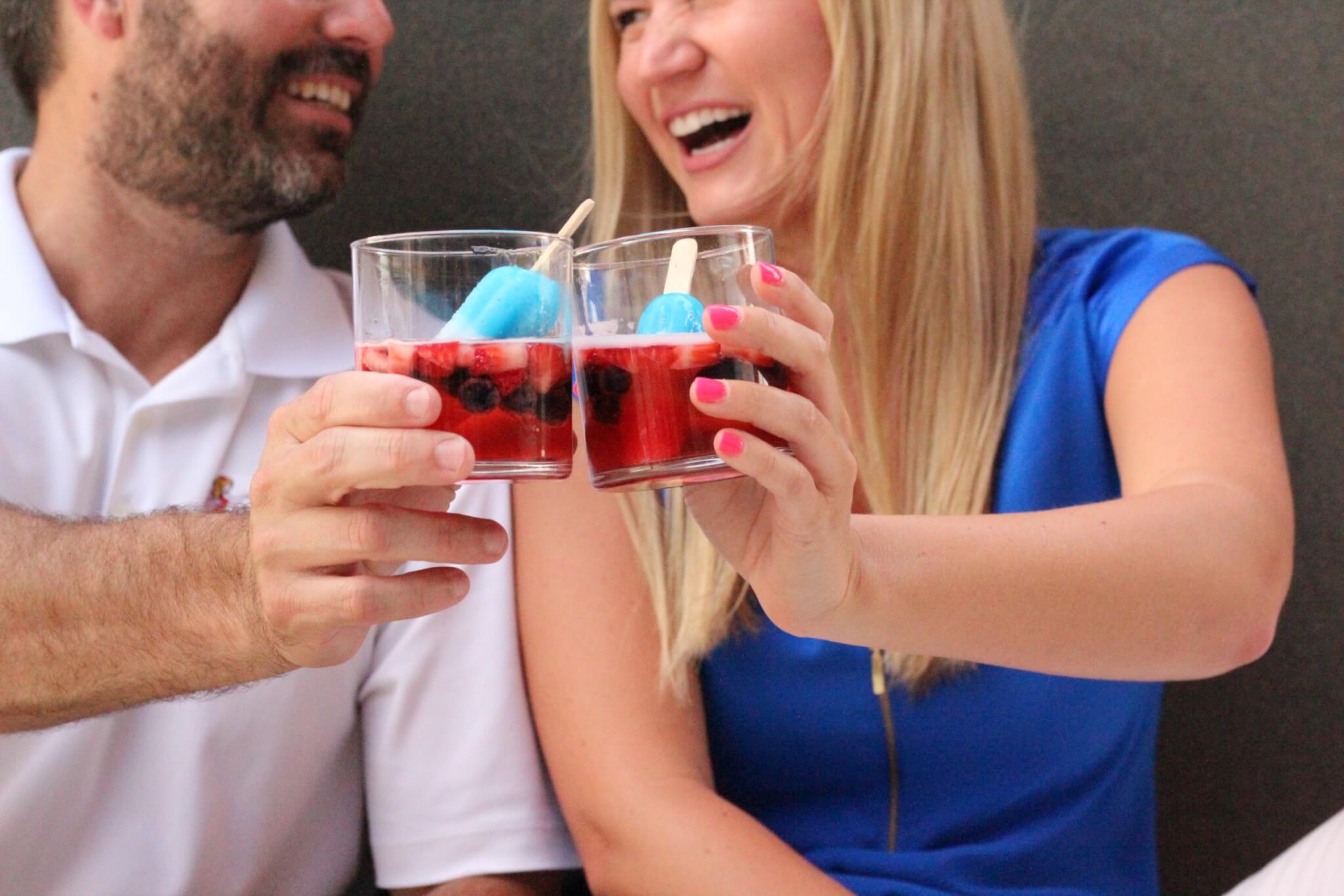 Firecracker Berry Prosecco | Wish Farms Berry Recipes